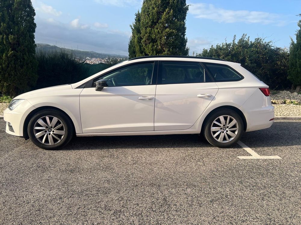 Usado SEAT Leon ST 2018 - 12 500 EUR, 164 800 km - Standvirtual.com