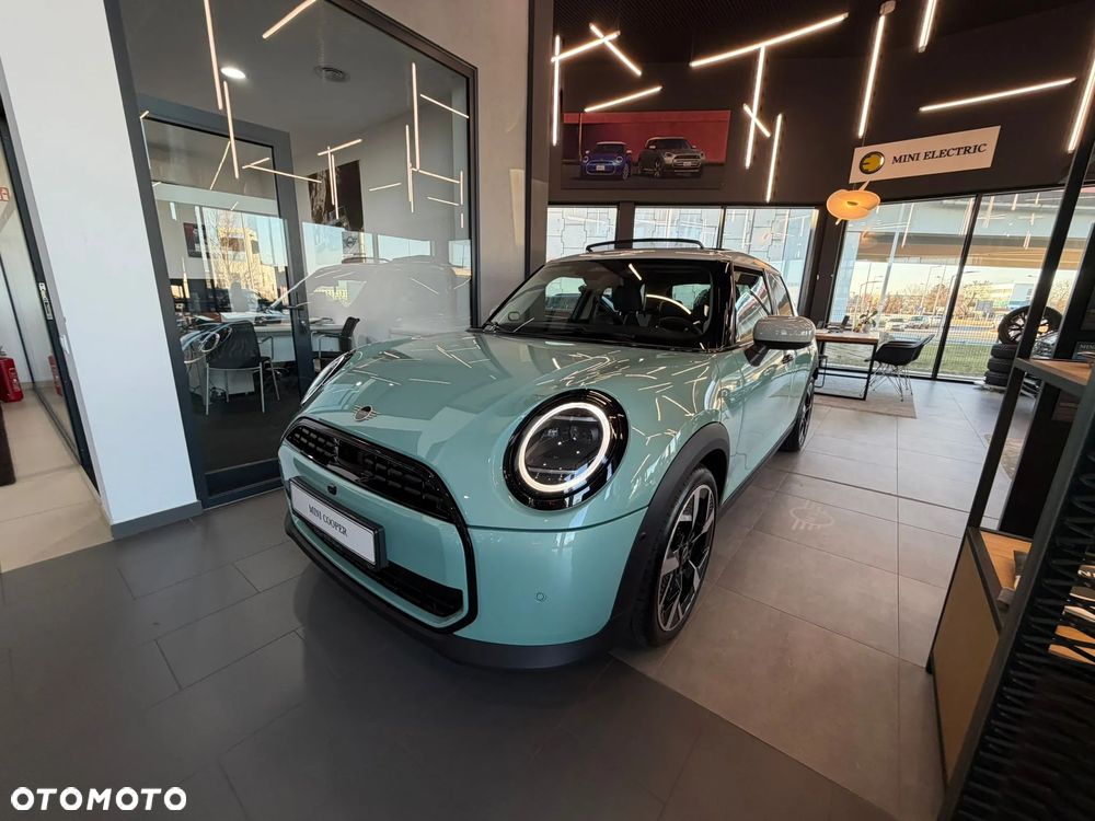 Nowy MINI Cooper 2024 - 142 786 PLN, 27 km - Otomoto.pl