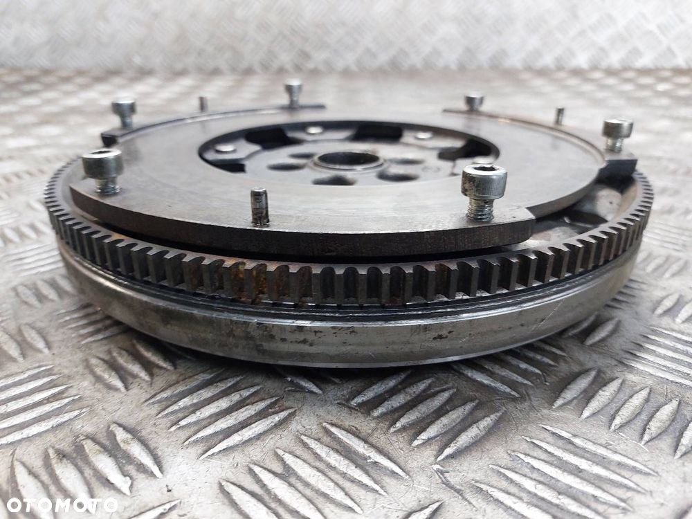 Używany Koła dwumasowe i zamachowe - 399 PLN - Otomoto.pl