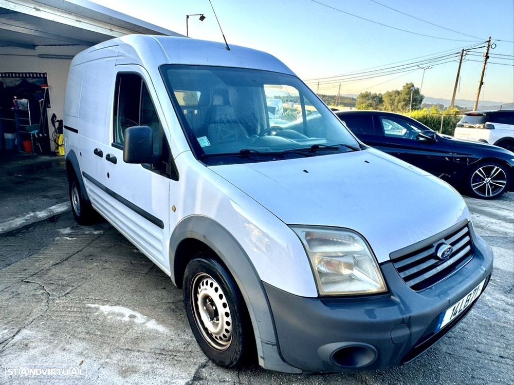 Usado Ford Connect 2010 - 7 400 EUR, 190 852 km - Standvirtual.com
