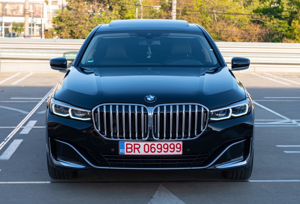 Utilizat BMW Seria 7 2020 - 47 800 EUR, 192 000 km - Autovit.ro