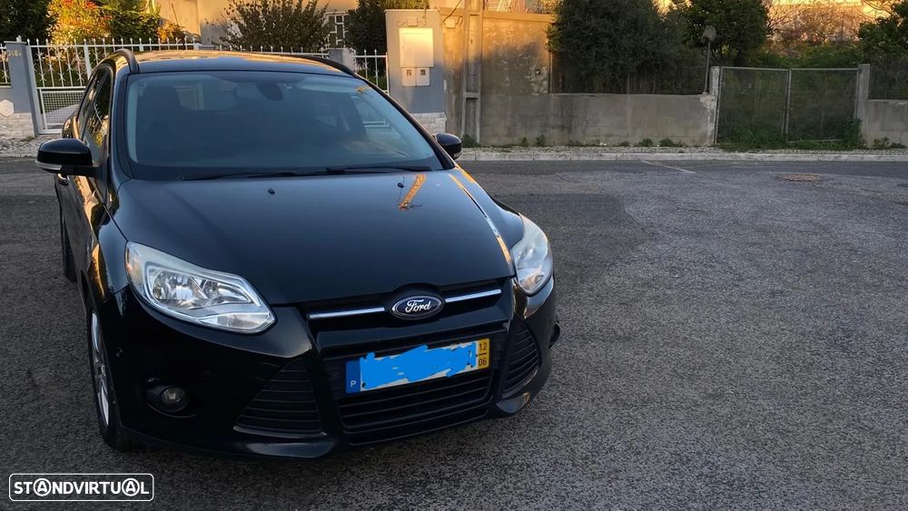 Usado Ford Focus SW 2012 - 7 000 EUR, 325 000 km - Standvirtual.com
