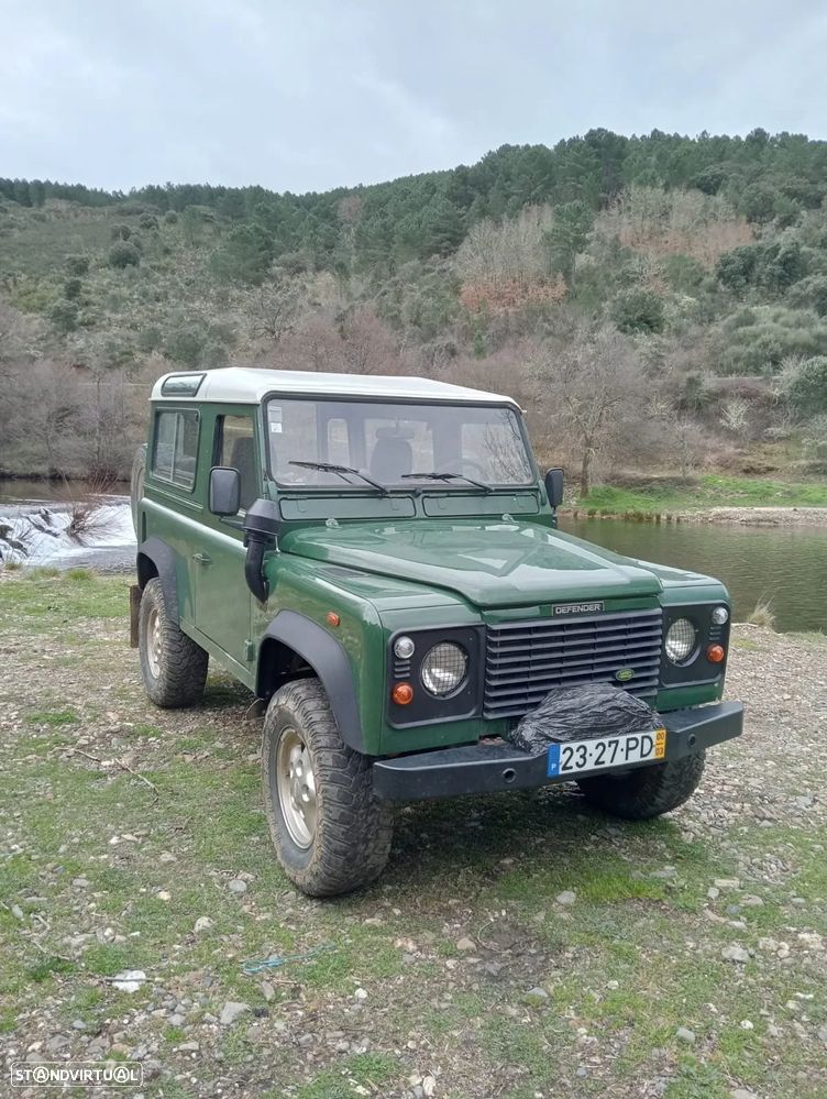 Usado Land Rover Defender 2000 - 24 500 EUR, 304 000 km - Standvirtual.com