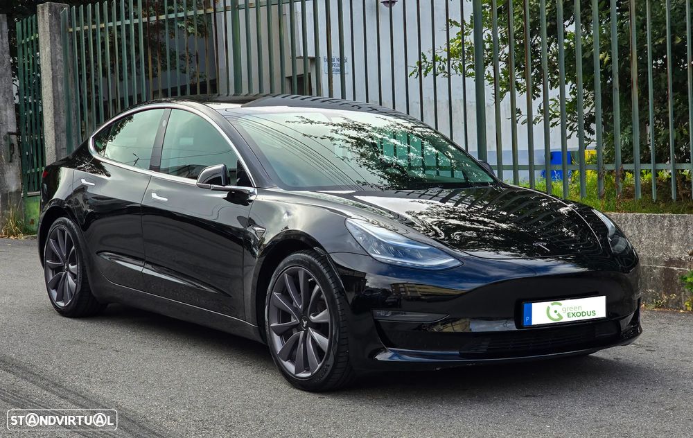 Usado Tesla Model 3 2019 - 27 000 EUR, 109 000 km - Standvirtual.com