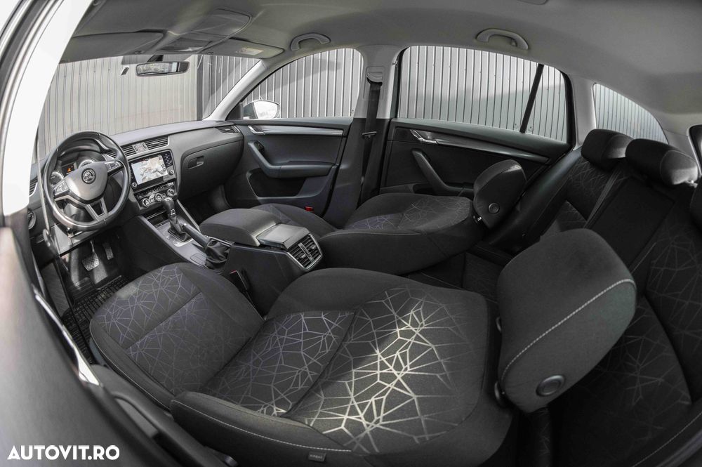Utilizat Skoda Octavia 2019 - 9 490 EUR, 299 999 km - Autovit.ro