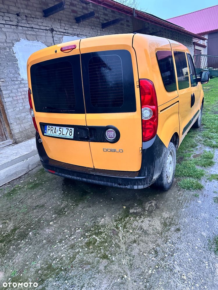 Używany Fiat Doblo 2010 - 7 000 PLN, 211 000 km - Otomoto.pl