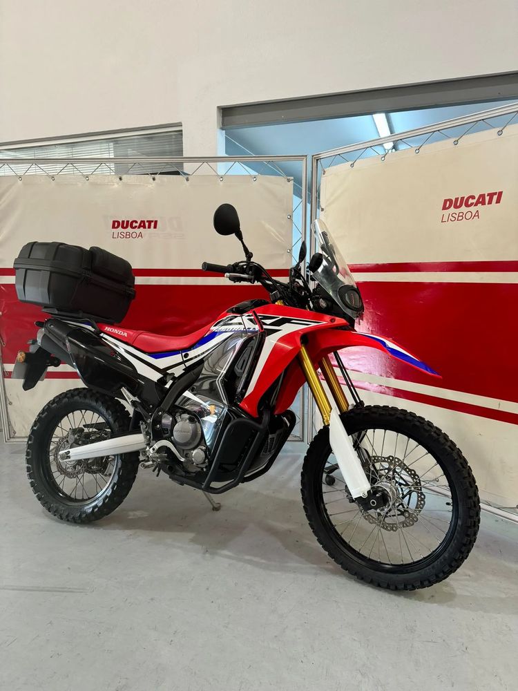 Usado Honda CRF 2017 - 4 900 EUR - Standvirtual.com