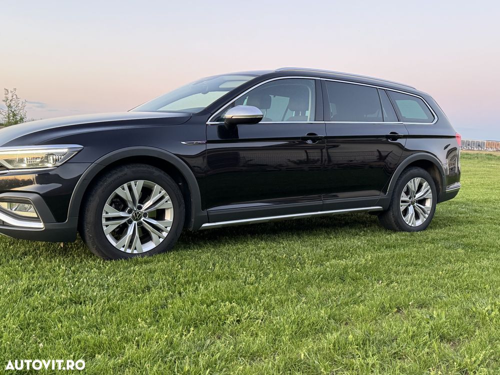 Utilizat Volkswagen Passat Alltrack 2021 - 16 900 EUR, 260 000 km - Autovit.ro