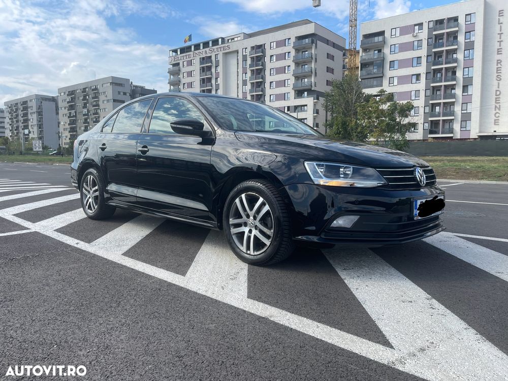 Utilizat Volkswagen Jetta 2015 - 10 700 EUR, 145 350 km - Autovit.ro