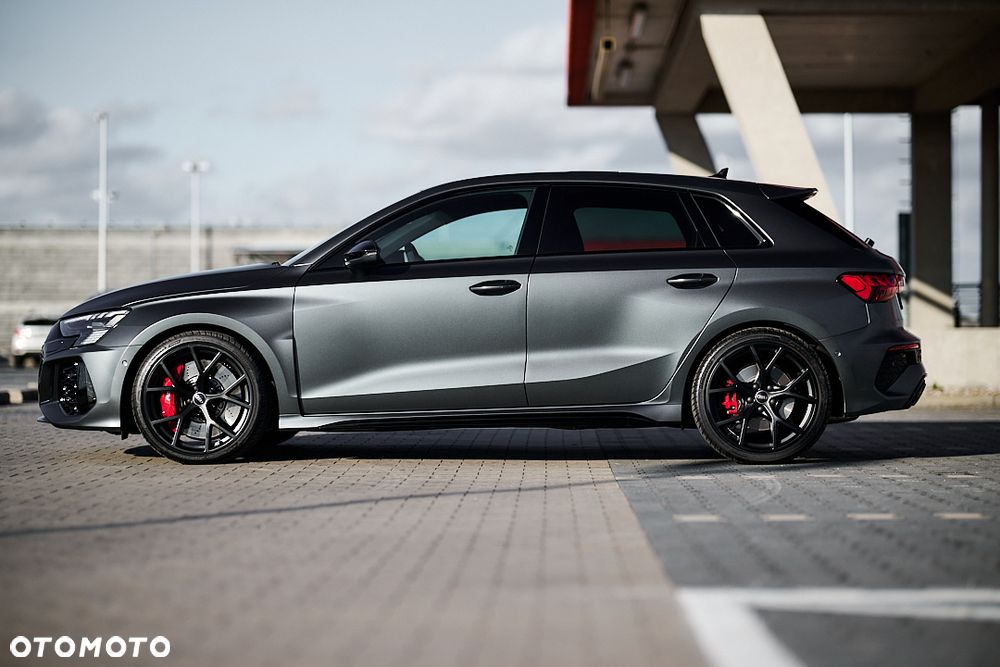 Używany Audi RS3 Sportback 2024 - 294 000 PLN, 10 600 km - Otomoto.pl