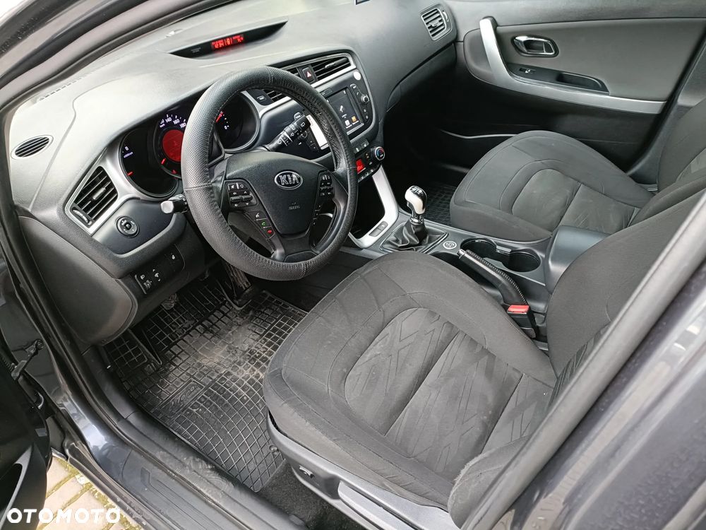 Używany Kia Ceed 2017 - 32 900 PLN, 225 519 km - Otomoto.pl