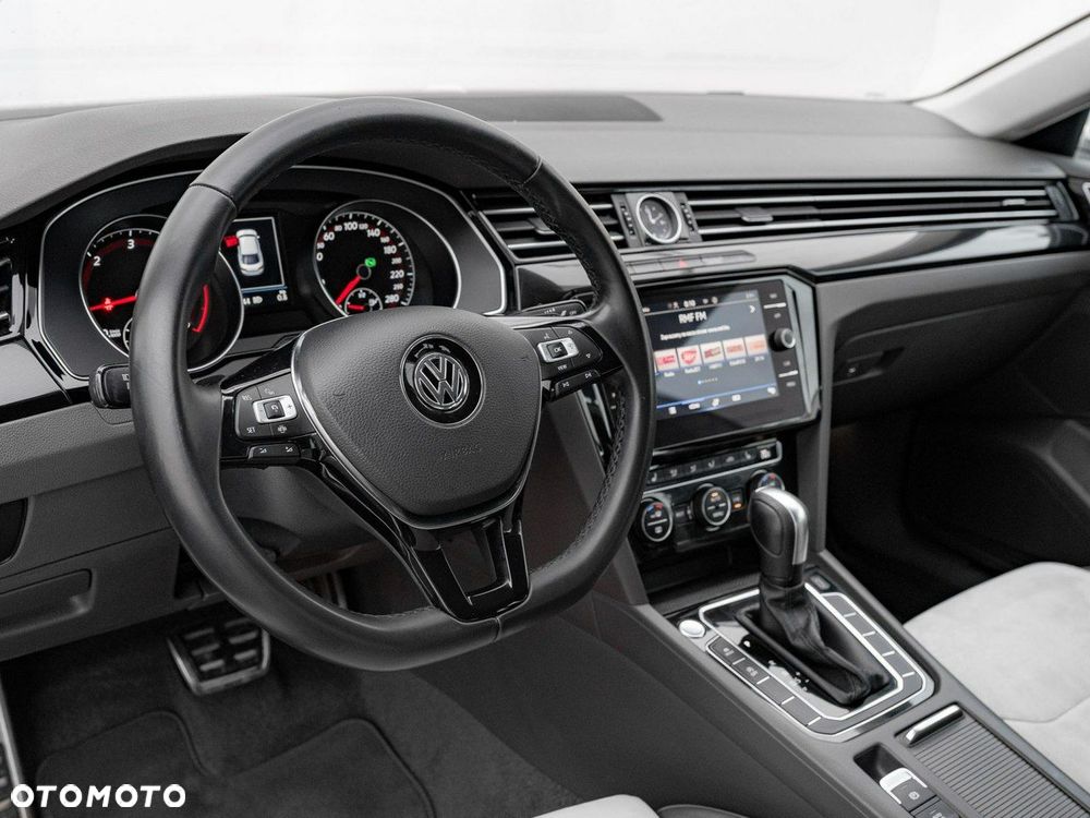 Używany Volkswagen Arteon 2020 - 89 900 PLN, 124 944 km - Otomoto.pl