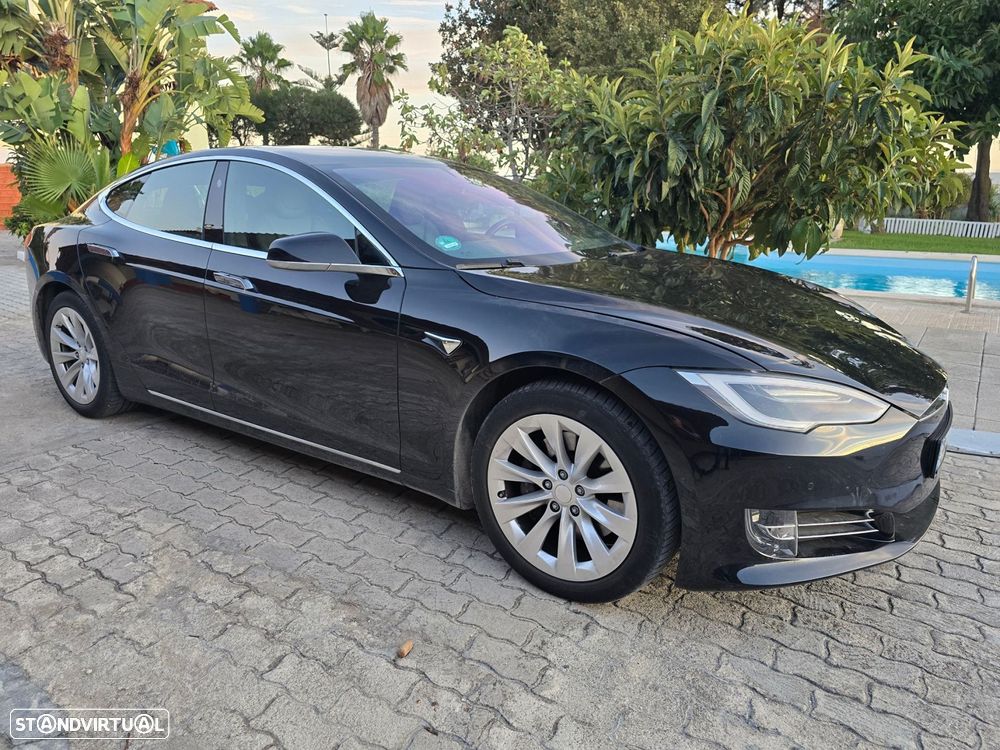 Usado Tesla Model S 2018 - 36 950 EUR, 59 000 km - Standvirtual.com
