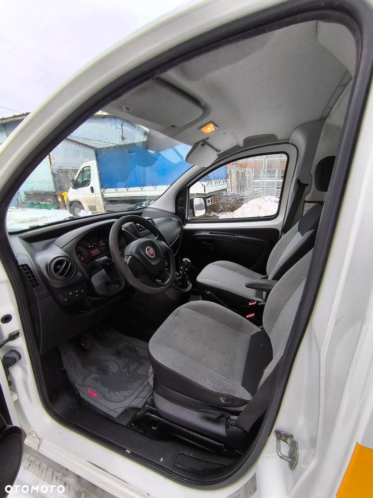 Używany Fiat Fiorino 2018 - 21 700 PLN, 104 619 km - Otomoto.pl
