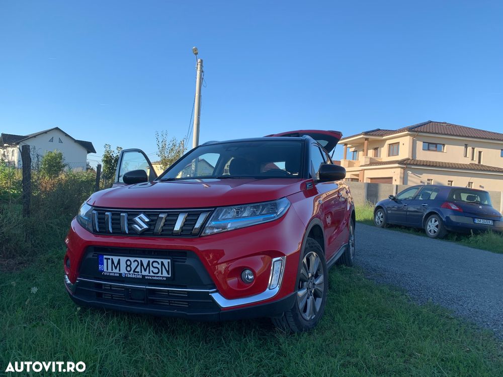 Utilizat Suzuki Vitara 2022 - 18 000 EUR, 26 000 km - Autovit.ro