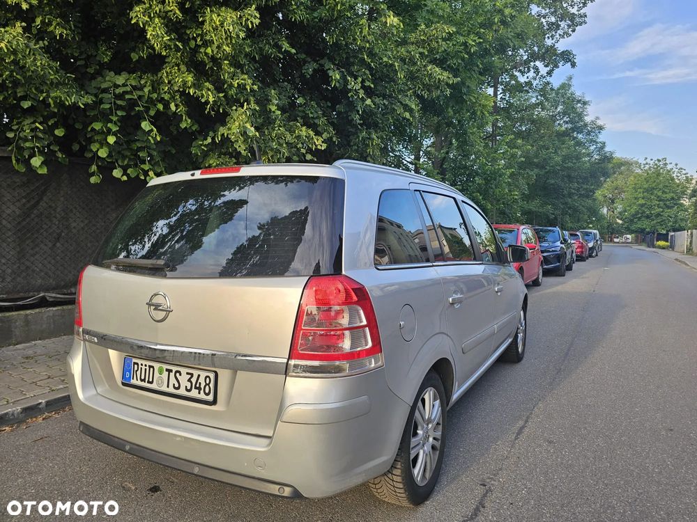 Używany Opel Zafira 2013 - 19 900 PLN, 198 738 km - Otomoto.pl