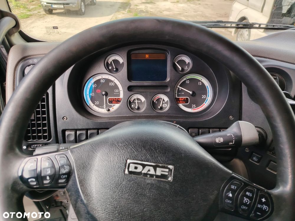 Używany DAF FT XF105 2010 - 29 900 PLN, 1 200 000 km - Otomoto.pl