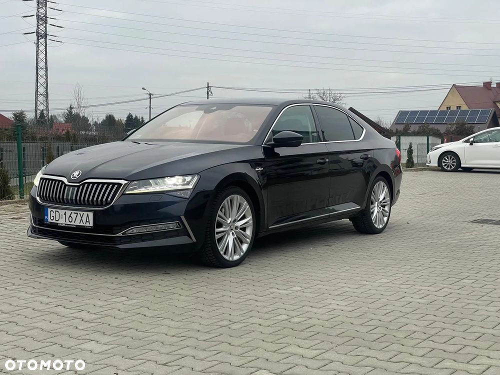 Używany Skoda Superb 2020 - 83 000 PLN, 201 500 km - Otomoto.pl