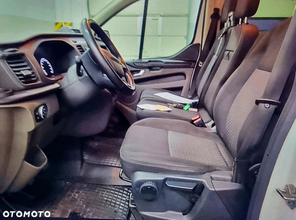 Używany Ford Transit Custom 2022 - 59 999 PLN, 199 000 km - Otomoto.pl