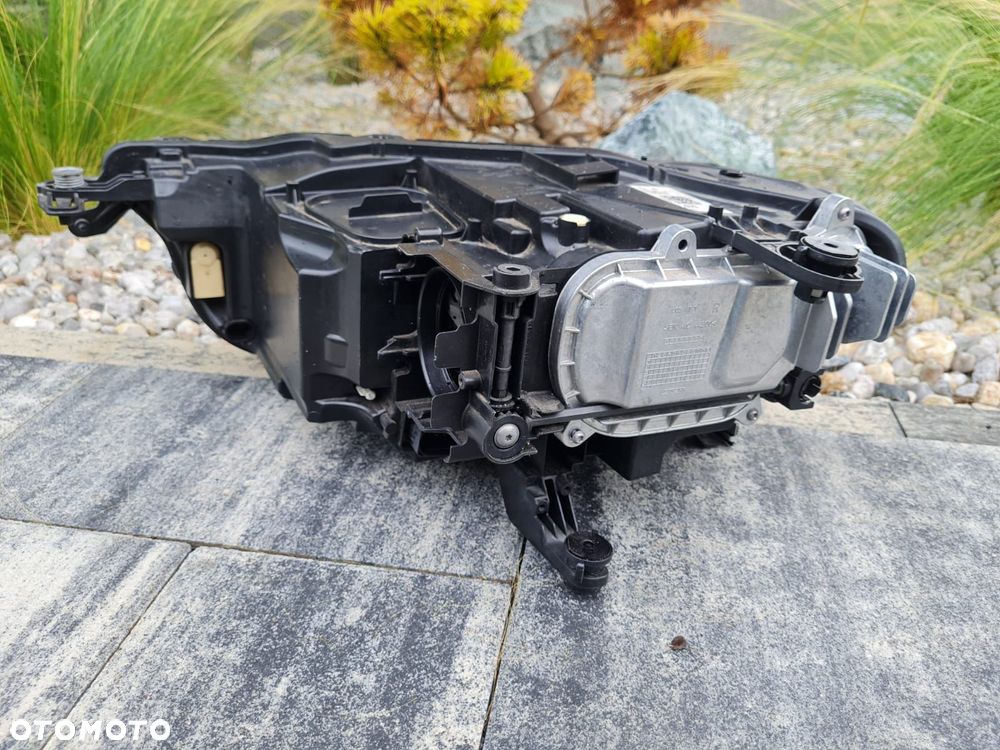 Używany Lampy przednie - 1 800 PLN - Otomoto.pl