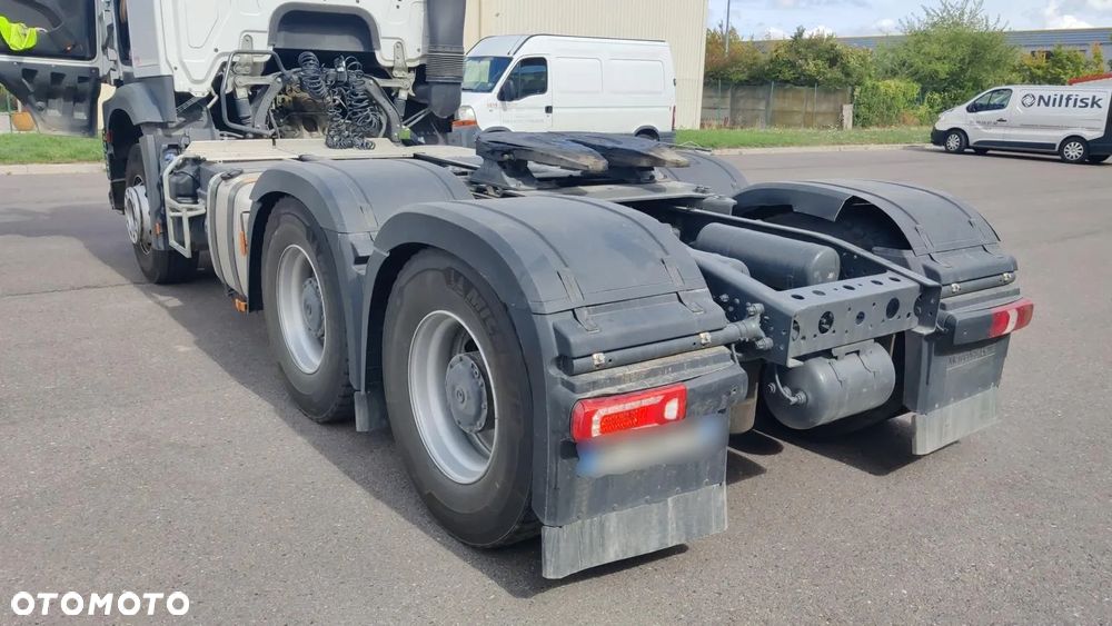 Używany Mercedes-Benz AROCS 3353 6X4 68 TON 2022 - 85 900 EUR, 83 000 ...