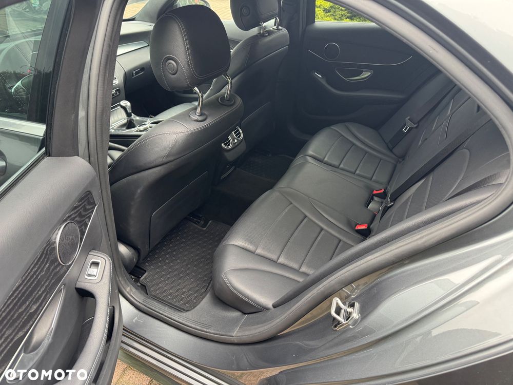 Używany Mercedes-Benz Klasa C 2018 - 64 900 PLN, 97 690 km - Otomoto.pl