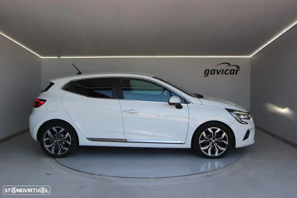 Usado Renault Clio 2021 - 16 750 EUR, 121 000 km - Standvirtual.com