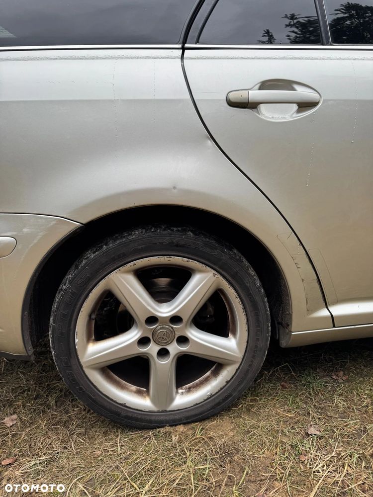 Używany Toyota Avensis 2006 - 8 800 PLN, 400 000 km - Otomoto.pl