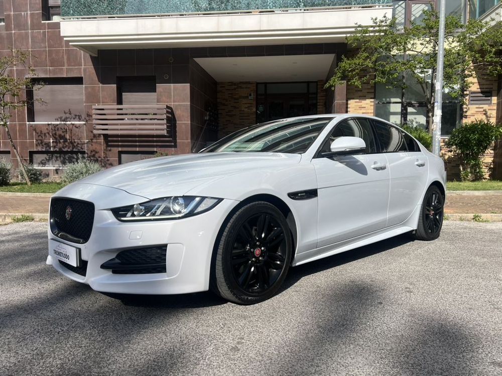 Usado Jaguar XE 2018 - 22 980 EUR, 98 795 km - Standvirtual.com