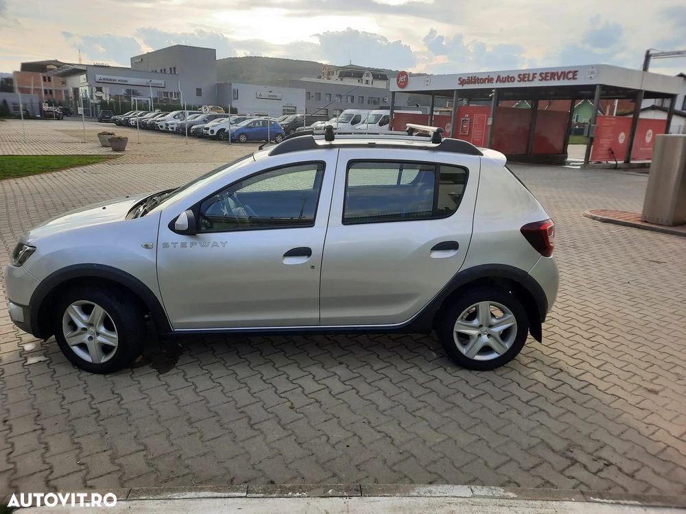 Utilizat Dacia Sandero Stepway 2015 - 6 600 EUR, 157 000 km - Autovit.ro