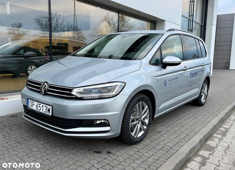 Używany Volkswagen Touran 2025 - 190 190 PLN, 8 km - Otomoto.pl