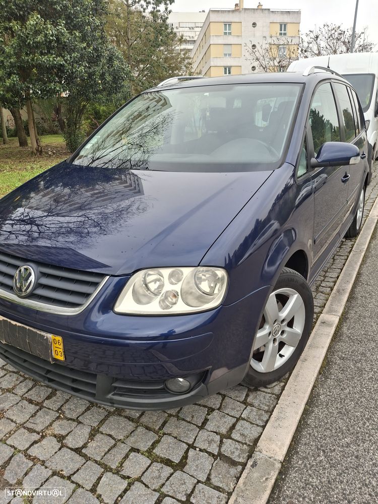 Usado VW Touran 2006 - 4 999 EUR, 228 000 km - Standvirtual.com