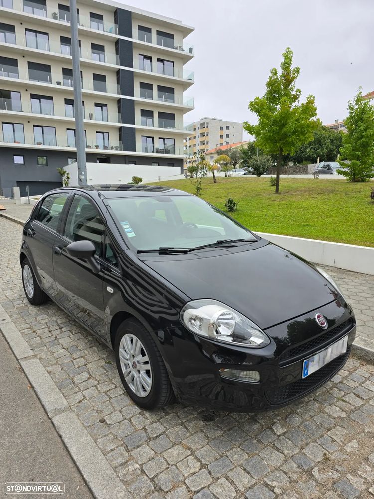 Usado Fiat Punto 2018 - 8 500 EUR, 96 000 km - Standvirtual.com