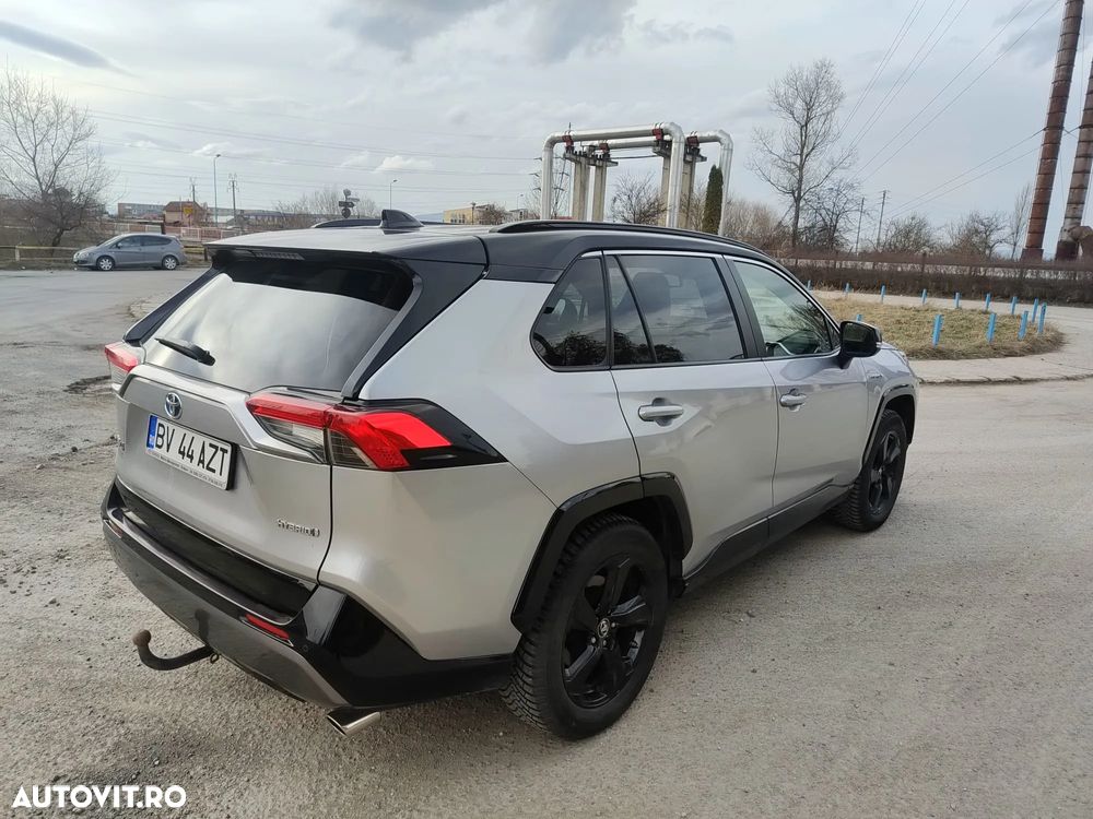 Utilizat Toyota RAV4 2019 - 23 681 EUR, 236 000 km - Autovit.ro