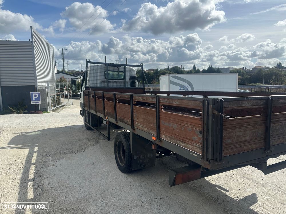 Usado Mitsubishi Canter 2.8 1999 - 7 999 EUR, 165 000 km - Standvirtual.com