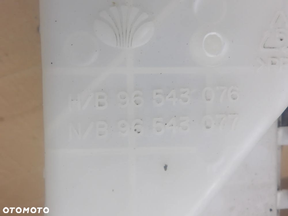 Używany Zbiorniki płynu do spryskiwaczy - 80 PLN - Otomoto.pl