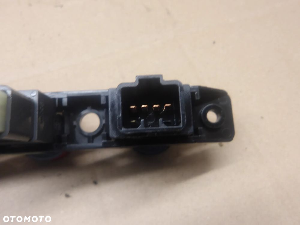 Używany Panele sterowania, przełączniki - 80 PLN - Otomoto.pl