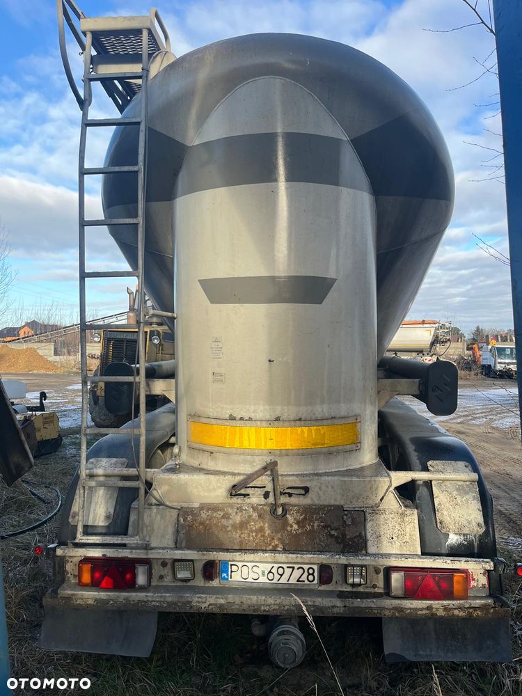 Używany Spitzer SF2436 1994 - 30 750 PLN - Otomoto.pl