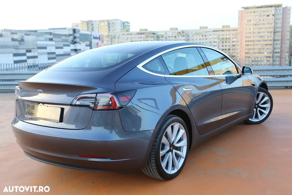 Utilizat Tesla Model 3 2020 - 18 990 EUR, 149 200 km - Autovit.ro