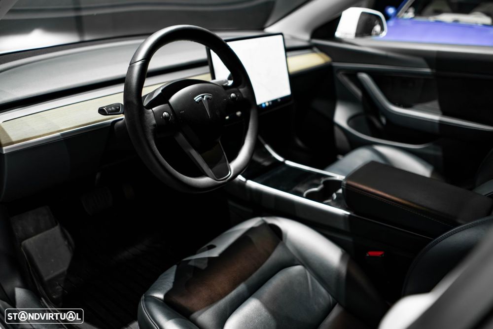 Usado Tesla Model 3 2021 - 25 490 EUR, 64 632 km - Standvirtual.com