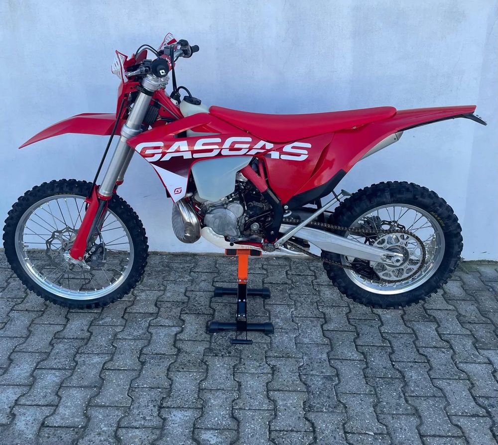 Usado GasGas EC 2023 - 7 650 EUR - Standvirtual.com