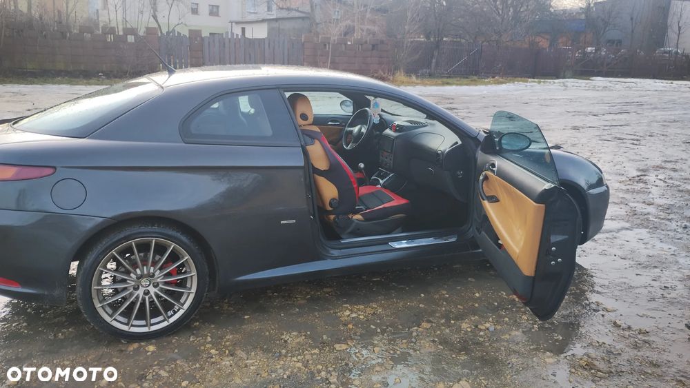 Używany Alfa Romeo GT 2005 - 12 000 PLN, 206 246 km - Otomoto.pl