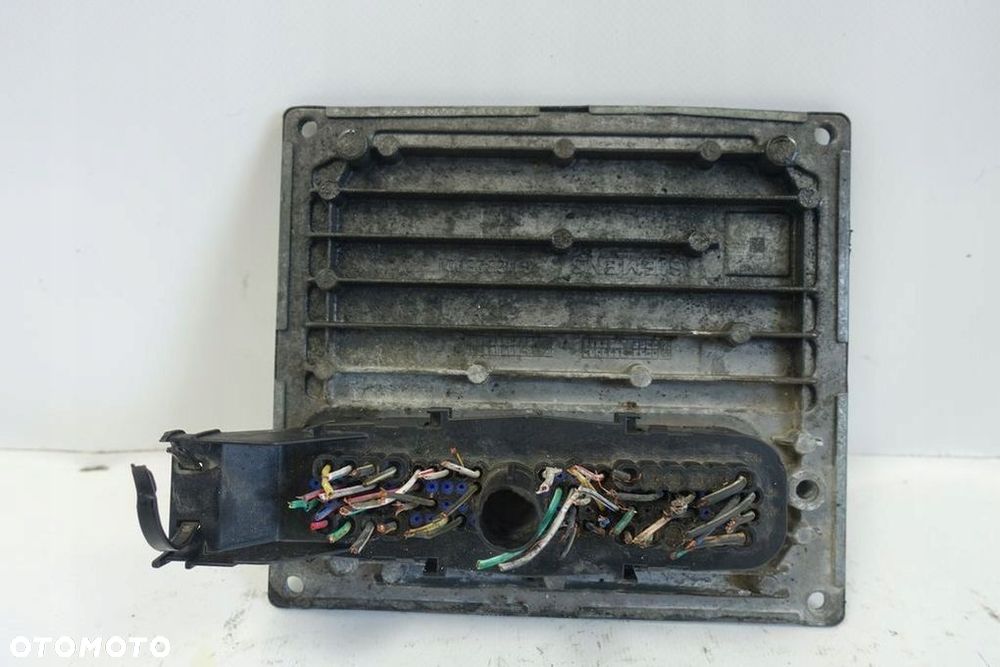 Używany Sterowniki silnika - 190 PLN - Otomoto.pl