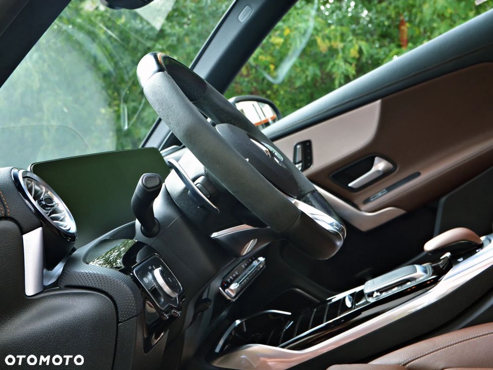 Używany Mercedes-Benz CLA 2021 - 239 000 PLN, 45 000 km - Otomoto.pl