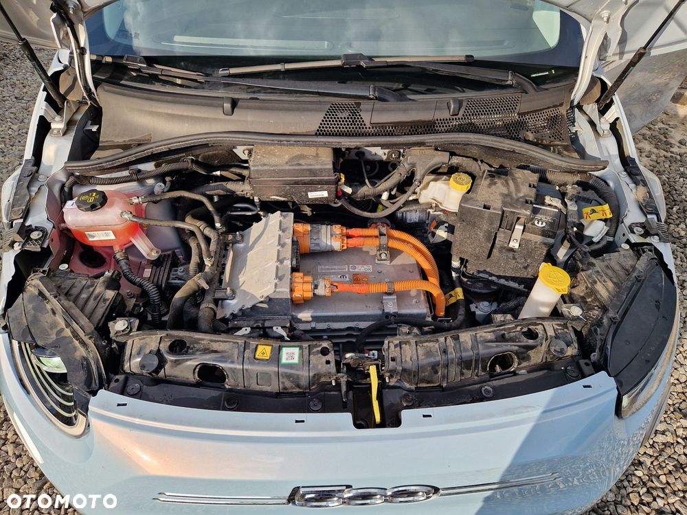 Używany Fiat 500e 2024 - 39 999 PLN, 22 419 km - Otomoto.pl