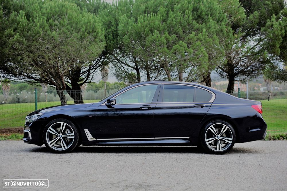 Usado BMW 740 2018 - 41 950 EUR, 60 000 km - Standvirtual.com