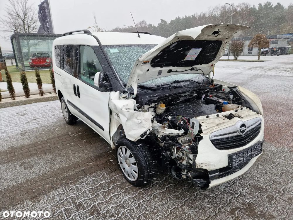 Używany Opel Combo 2017 - 8 099,55 PLN, 27 600 km - Otomoto.pl