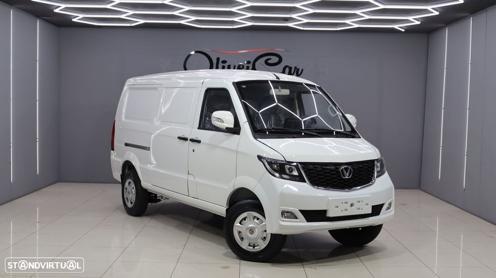 Novo Victory Van Cargo EV VAN URBAN CARGO 2025 - 30 135 EUR, 1 km ...