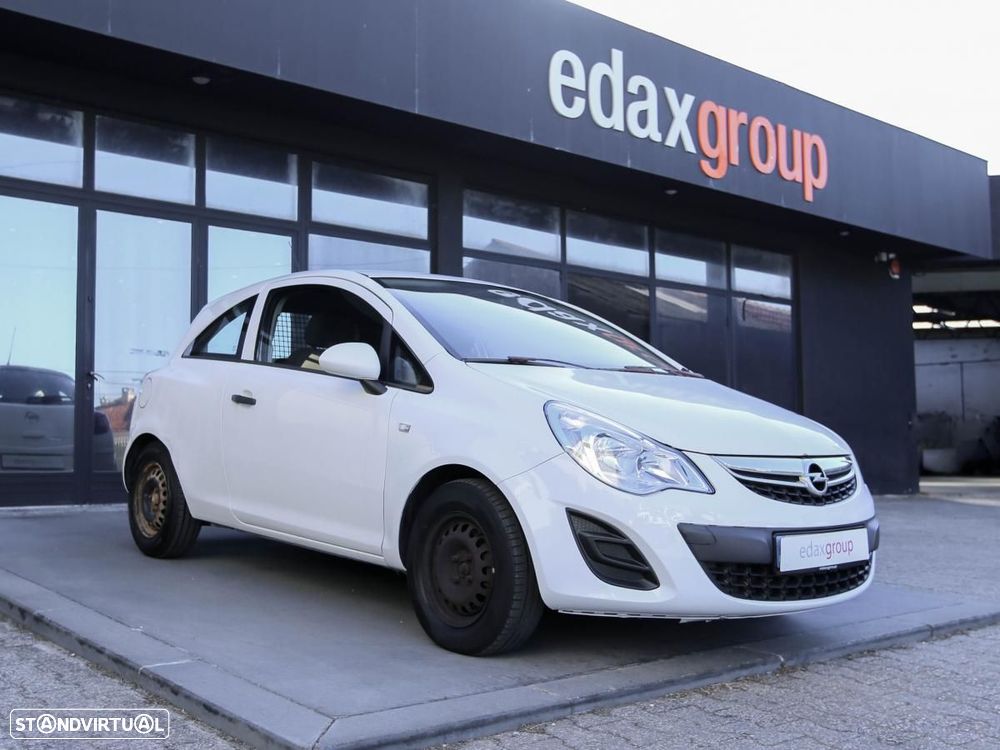 Usado Opel Corsa Van C/IVA 2011 - 2 990 EUR, 241 690 km - Standvirtual.com
