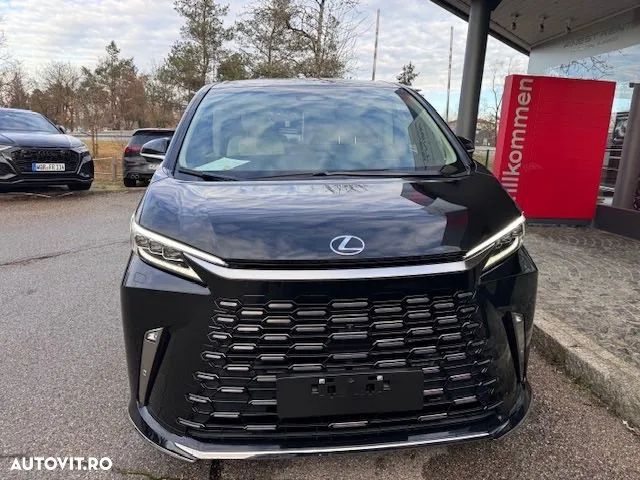 Nou Lexus LM 2025 - 124 831 EUR, 10 km - Autovit.ro
